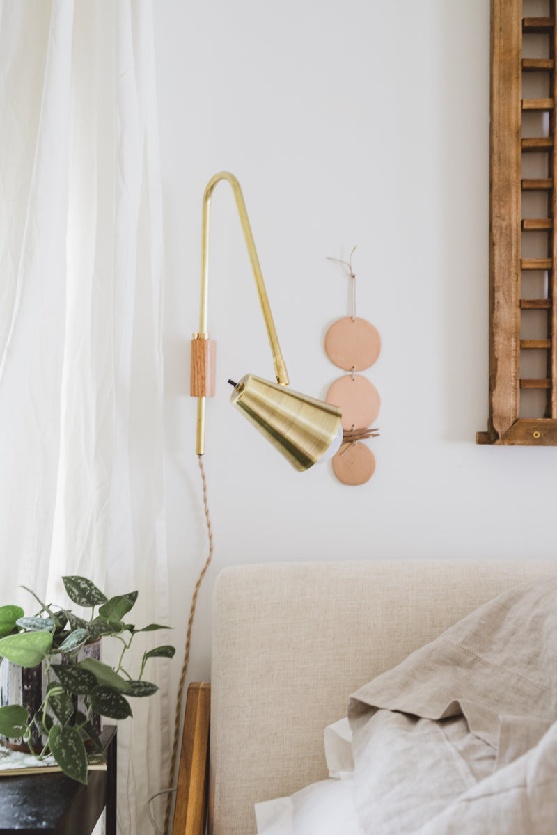 Wall-mounted Swing Arm Lamp - Wallace - onefortythree