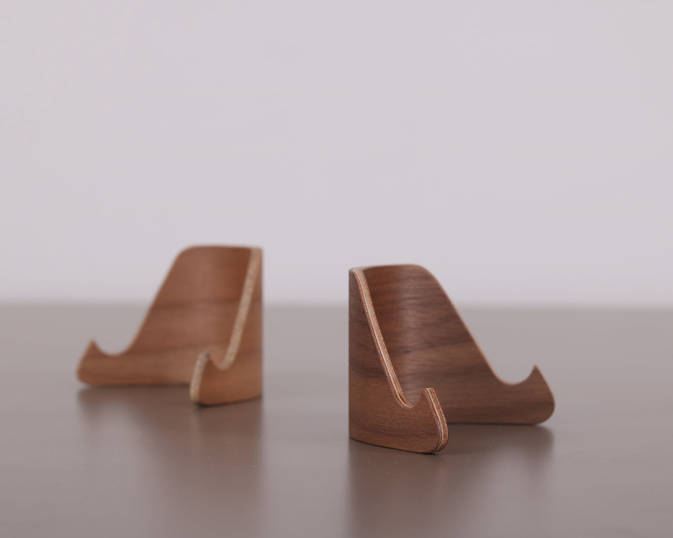 Phone/Business Card Stand - onefortythree