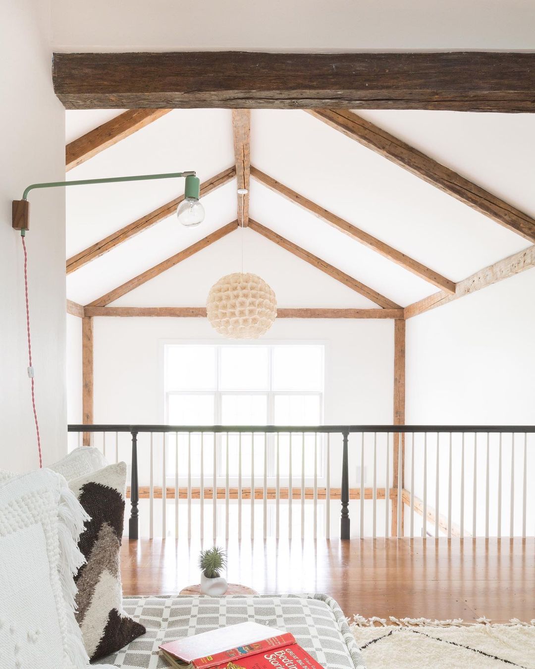 16" Minimal Plug-in Swing Wall Lamp - onefortythree